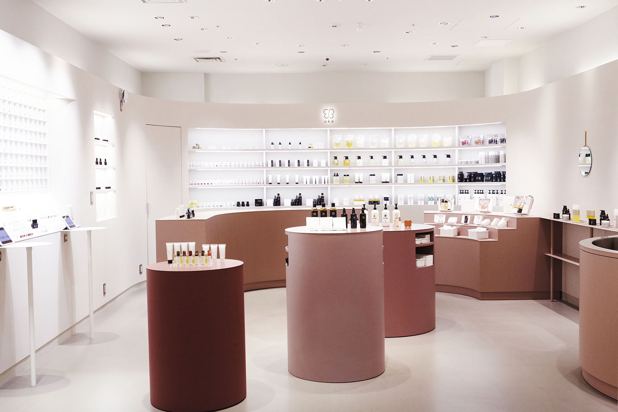 uka store Nagoya Takashimaya GATE TOWER MALL | トータルビューティーカンパニー uka